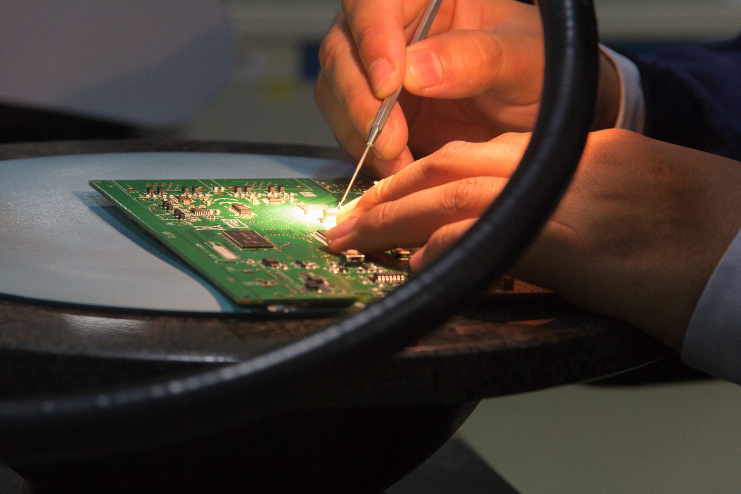 Wat Kost Het Ontwikkelen Van Een (Elektronisch) product? | Expice B.V.